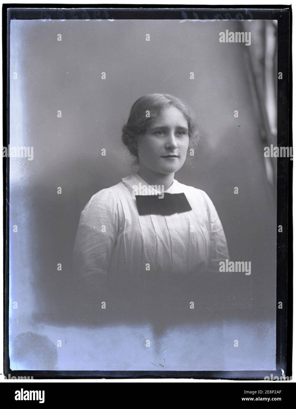 8 nov hi-res stock photography and images - Alamy