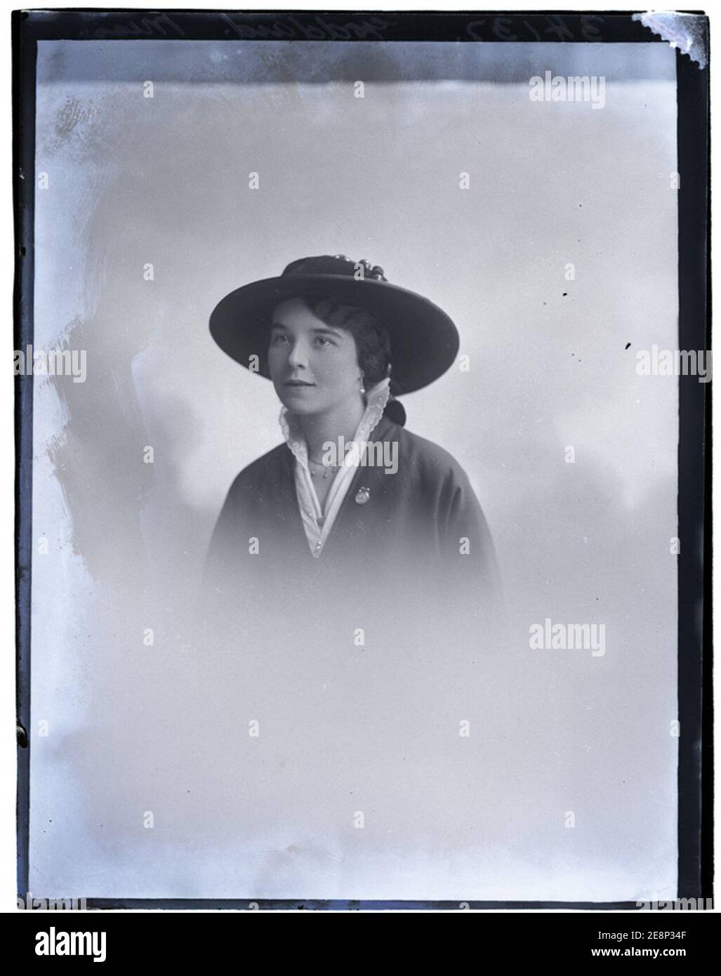Miss Goddard, 15 Apr 1915 (16517765339 Stock Photo - Alamy