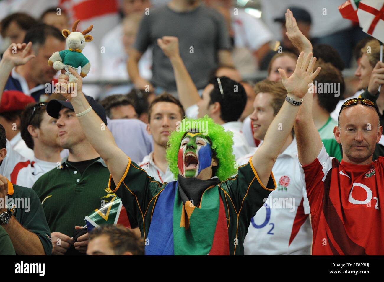 A south africa fan england fan hi-res stock photography and images - Alamy