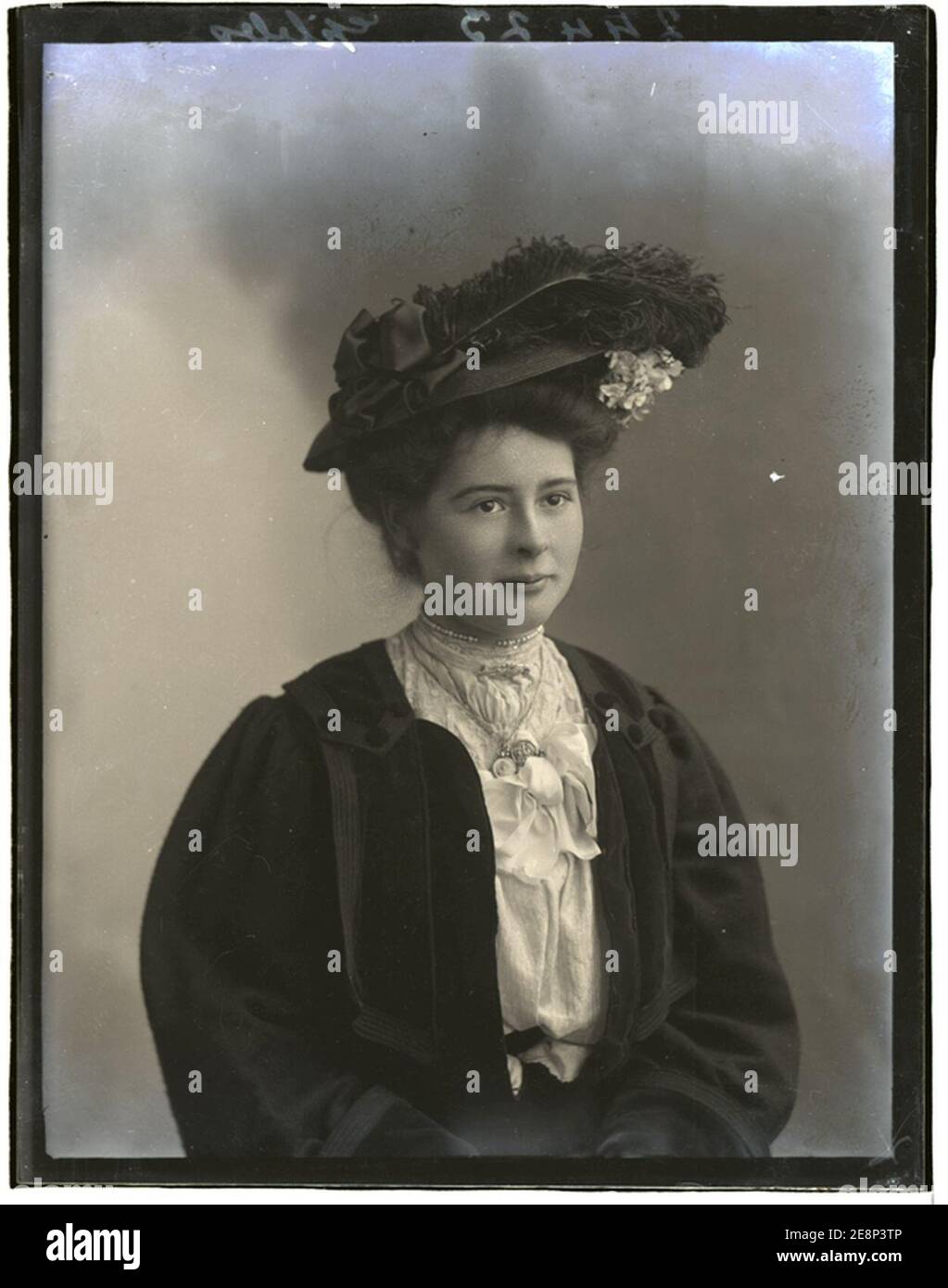 Apr 4 Cut Out Stock Images & Pictures - Alamy