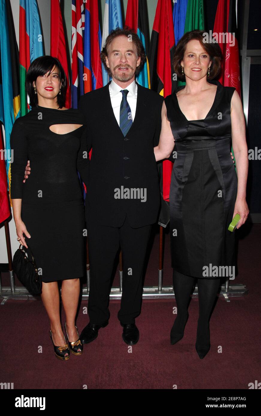 Phoebe cates and kevin kline hi-res stock photography and images - Alamy