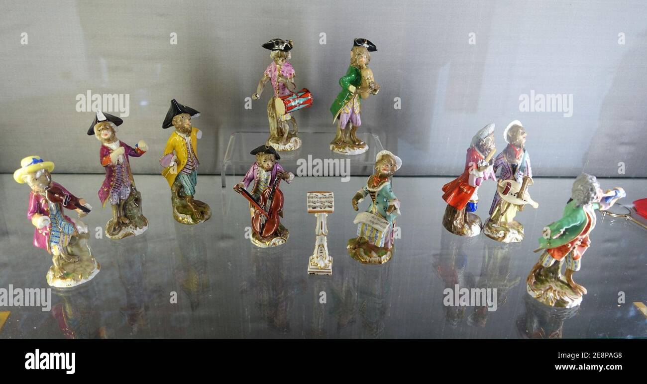 Monkey band hi-res stock photography and images - Alamy