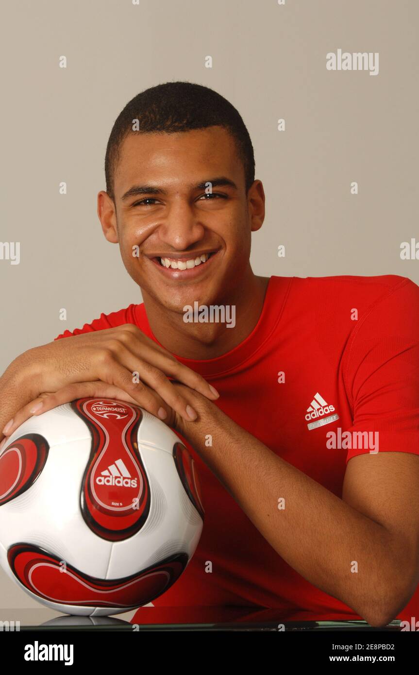 PSG's David N'Gog poses for our photographer at the Adidas' Champs ...