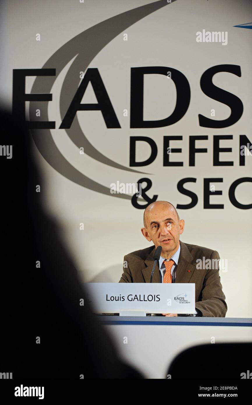 Aerospace defence and security group hi-res stock photography and ...