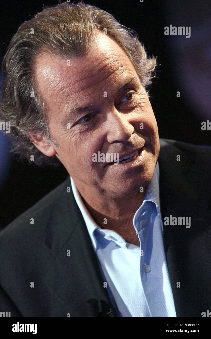 Michel Leeb promotes his book 'Scenes reflexions' during the taping of ...