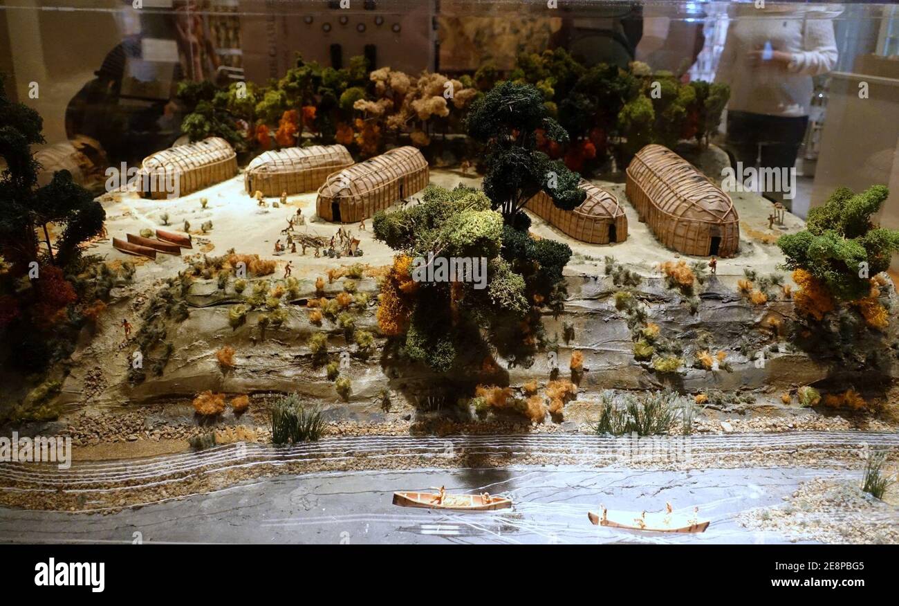 Model of St. Lawrence Iroquoian village, c. 1500-1550 Stock Photo - Alamy