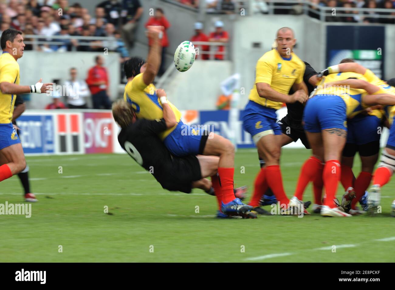 New zealands rugby team player hi-res stock photography and images - Alamy