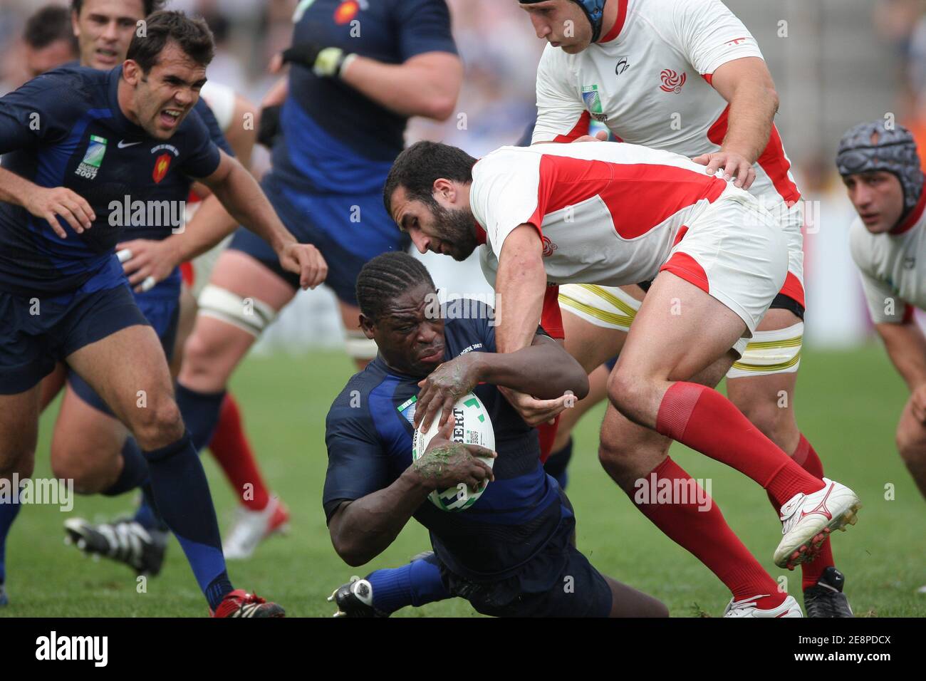 France's Serge Betsen during the IRB Rugby World Cup 2007, Pool D ...