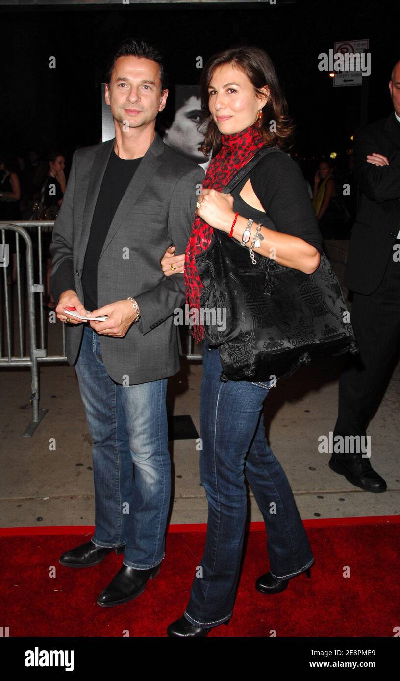 Dave gahan 2007 hi-res stock photography and images - Alamy