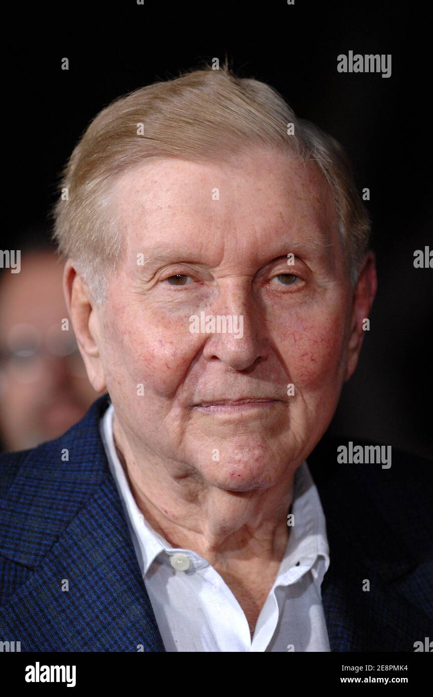 Sumner Redstone attends "The Heartbreak Kid" premiere at the Mann's ...