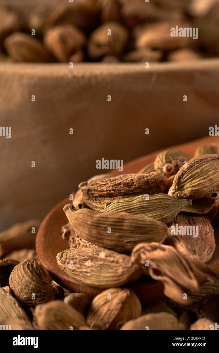 Closeup of dried cardamom seeds, an Oriental spice Stock Photo - Alamy