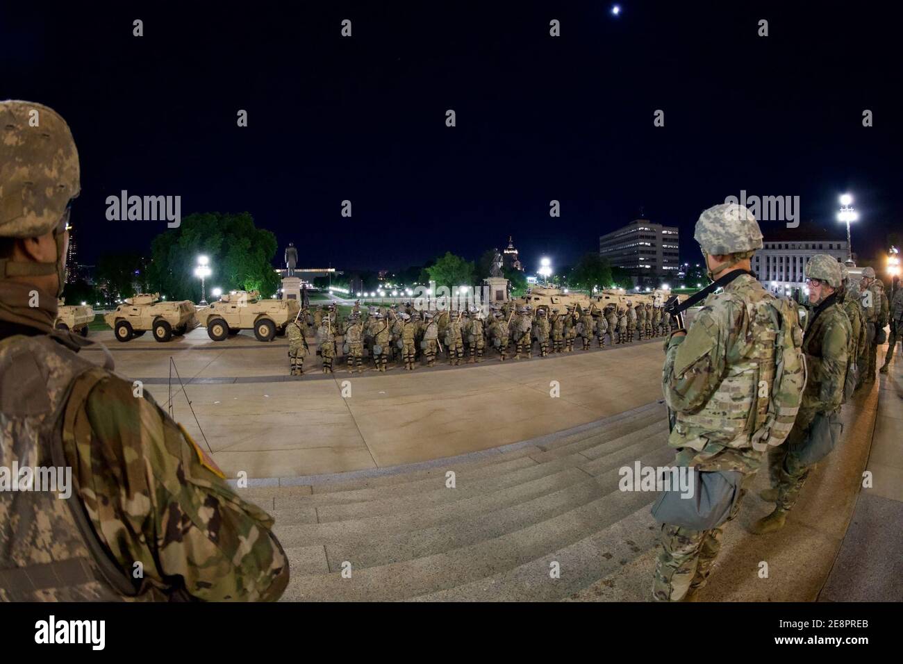 Minnesota National Guard and local law enforcement at the Minnesota ...