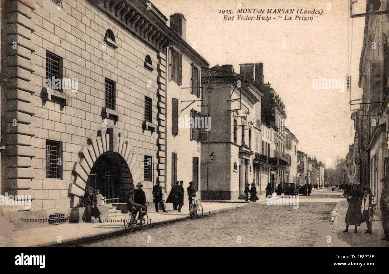 Mont-de-Marsan - Rue Victor-Hugo 1 Stock Photo - Alamy