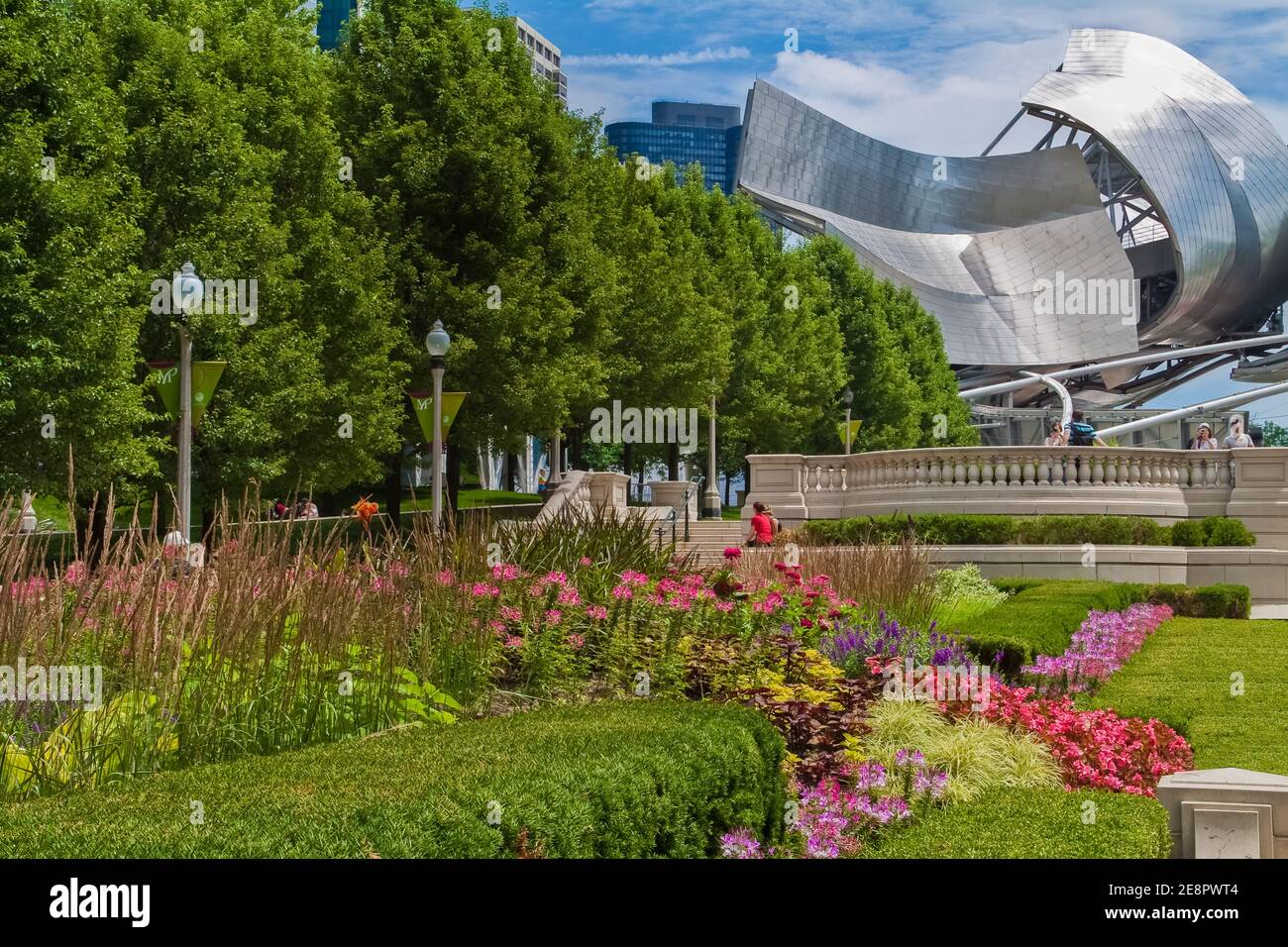 Jay pritzker pavilion chicago architecture hi-res stock photography and ...