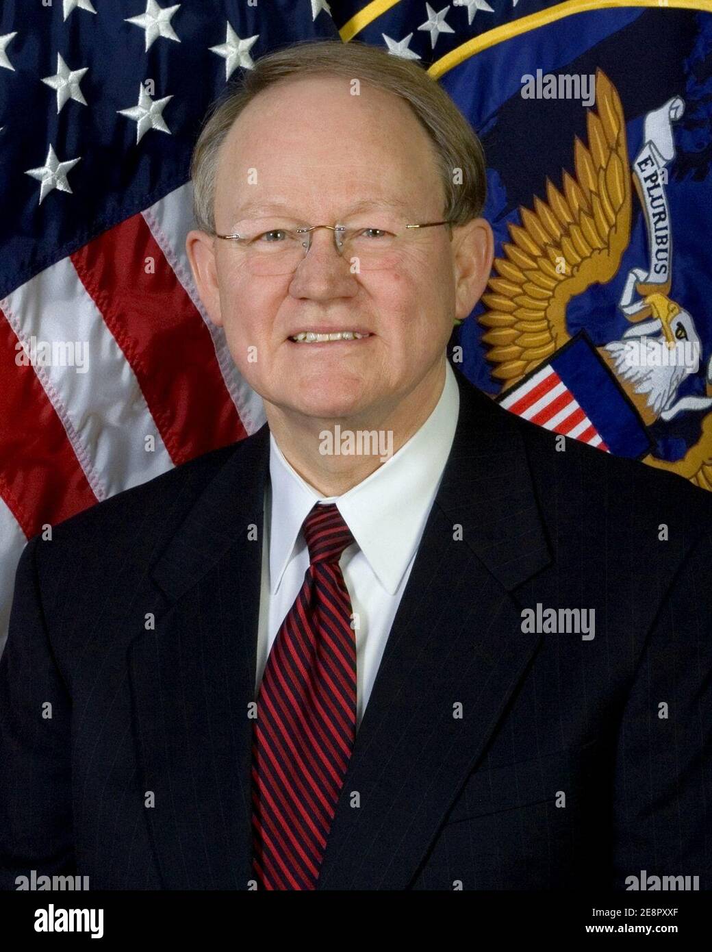 Mike McConnell, official ODNI photo portrait Stock Photo - Alamy