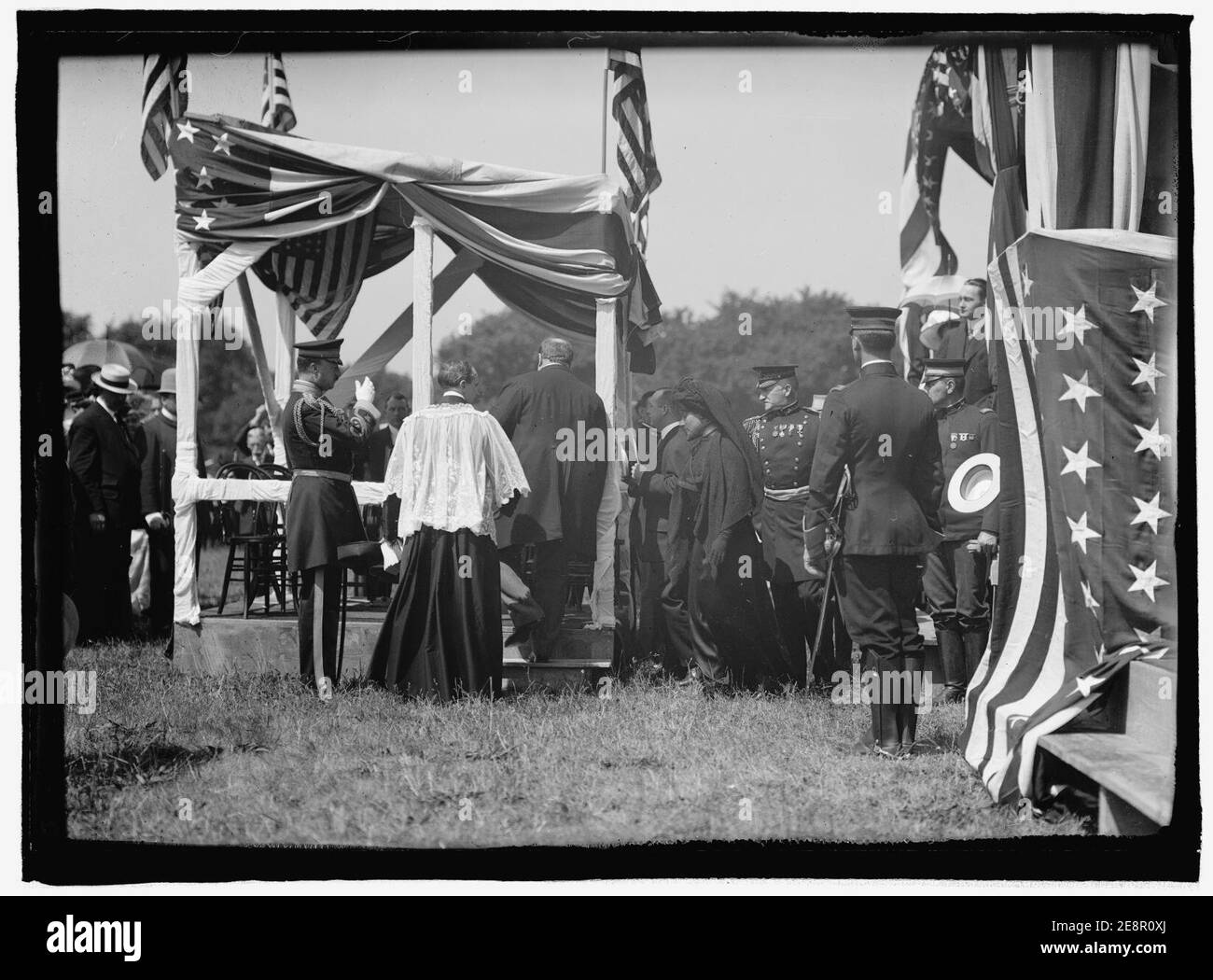MILITARY FIELD MASS (BY HOLY NAME SOC. OF ROMAN CATHOLIC CHURCH Stock ...
