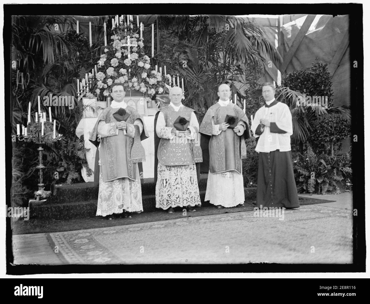 MILITARY FIELD MASS BY HOLY NAME SOC. OF ROMAN CATHOLIC CHURCH ...