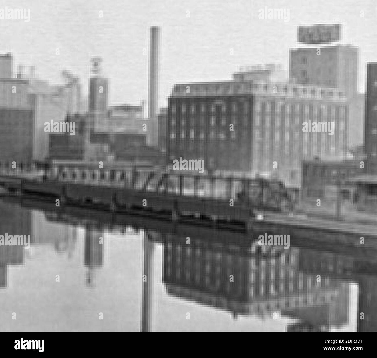 Minneapolis riverfront hi-res stock photography and images - Alamy
