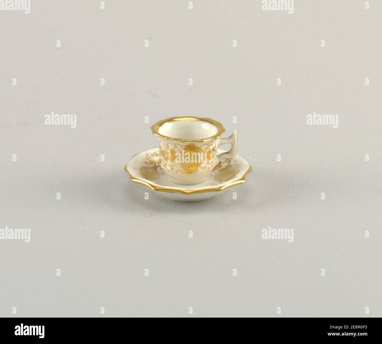 Miniature saucer hi-res stock photography and images - Alamy