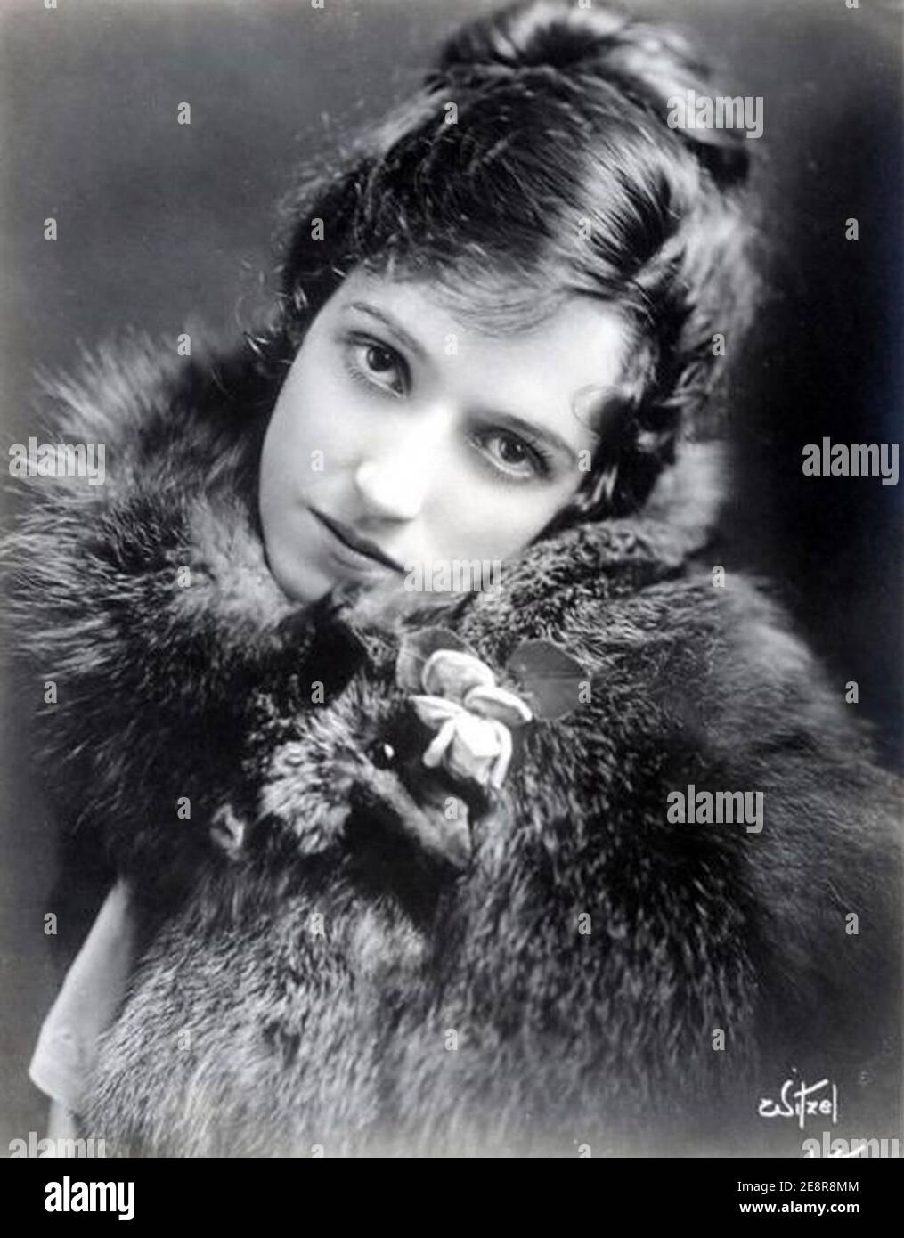 Miriam cooper hi-res stock photography and images - Alamy