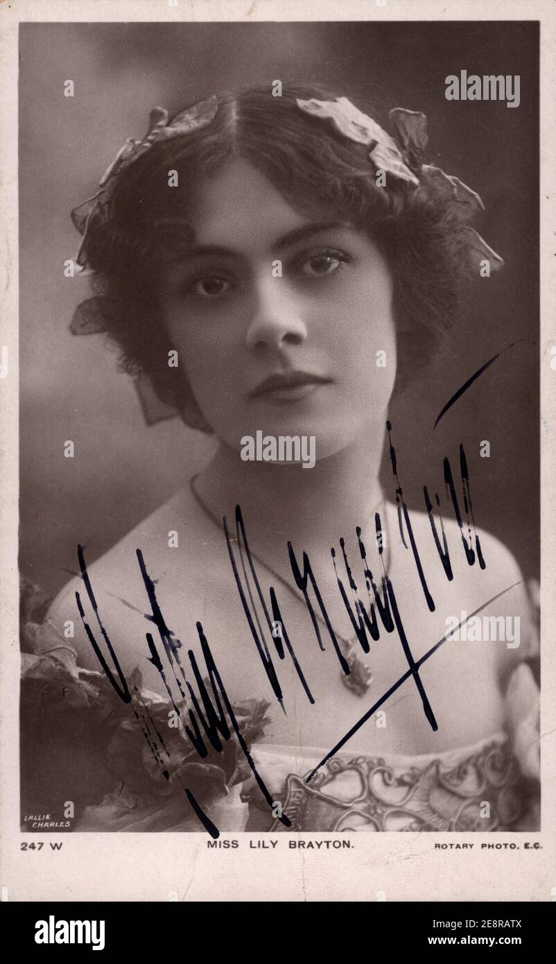 Miss Lily Brayton mp013104 Stock Photo - Alamy