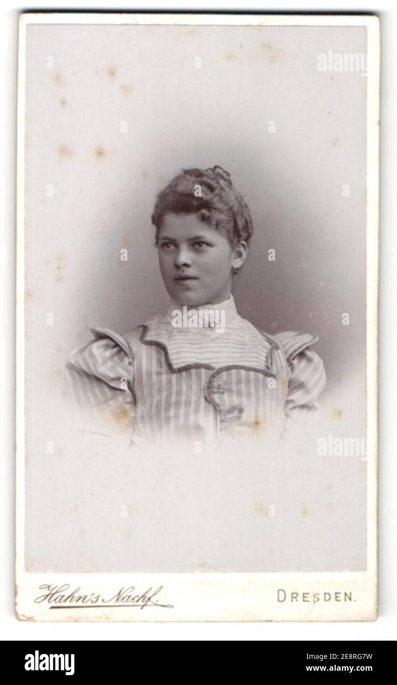 Epoca moderna hi-res stock photography and images - Alamy