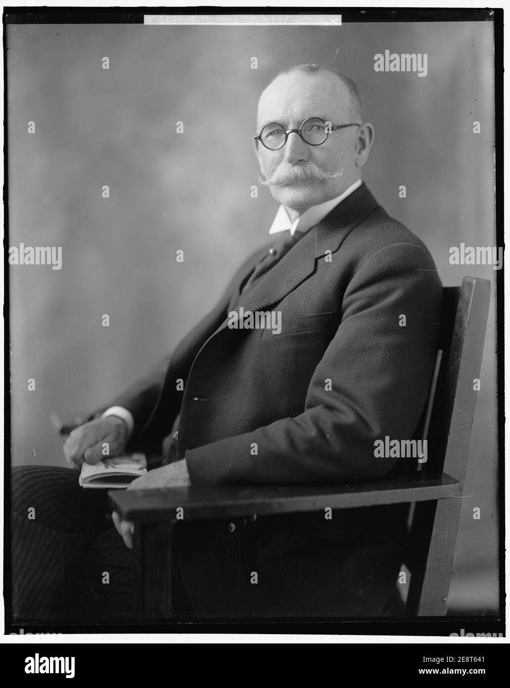 Senator moran hi-res stock photography and images - Alamy