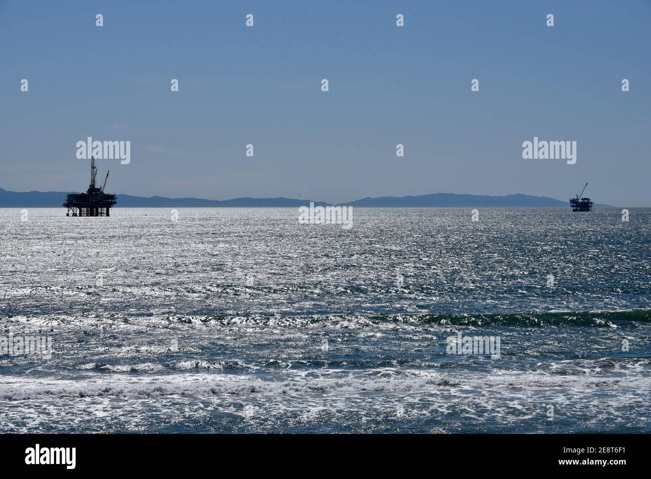 Offshore oil rig off huntington beach hi-res stock photography and ...