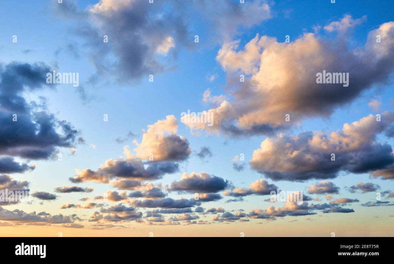 Golden hour blue sky hi-res stock photography and images - Alamy