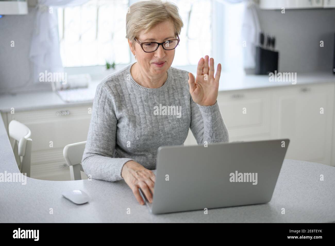 Technology in everyday life hi-res stock photography and images - Alamy