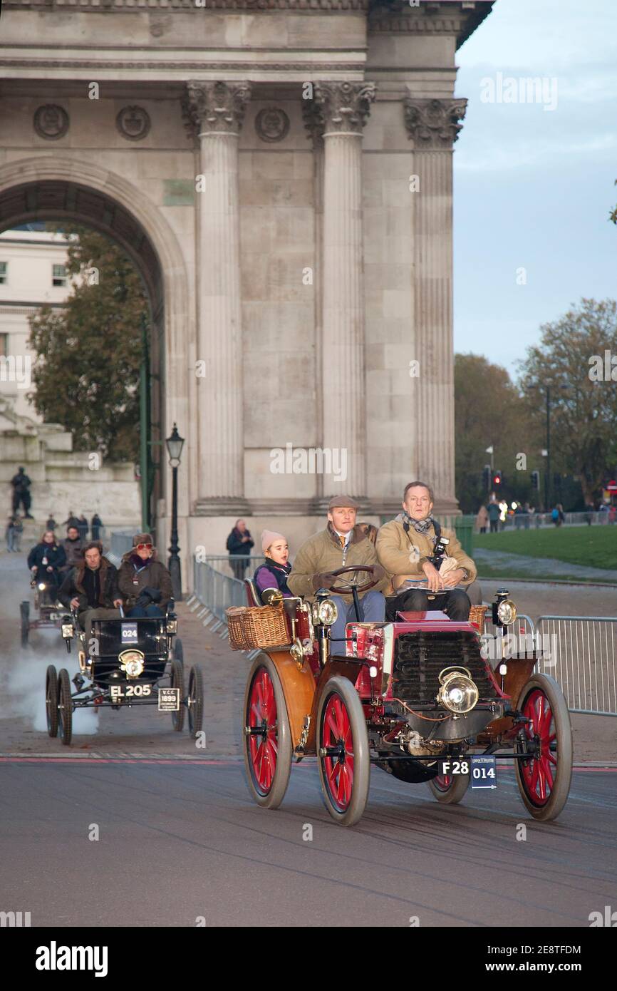 1898 panhard et levassor hi-res stock photography and images - Alamy