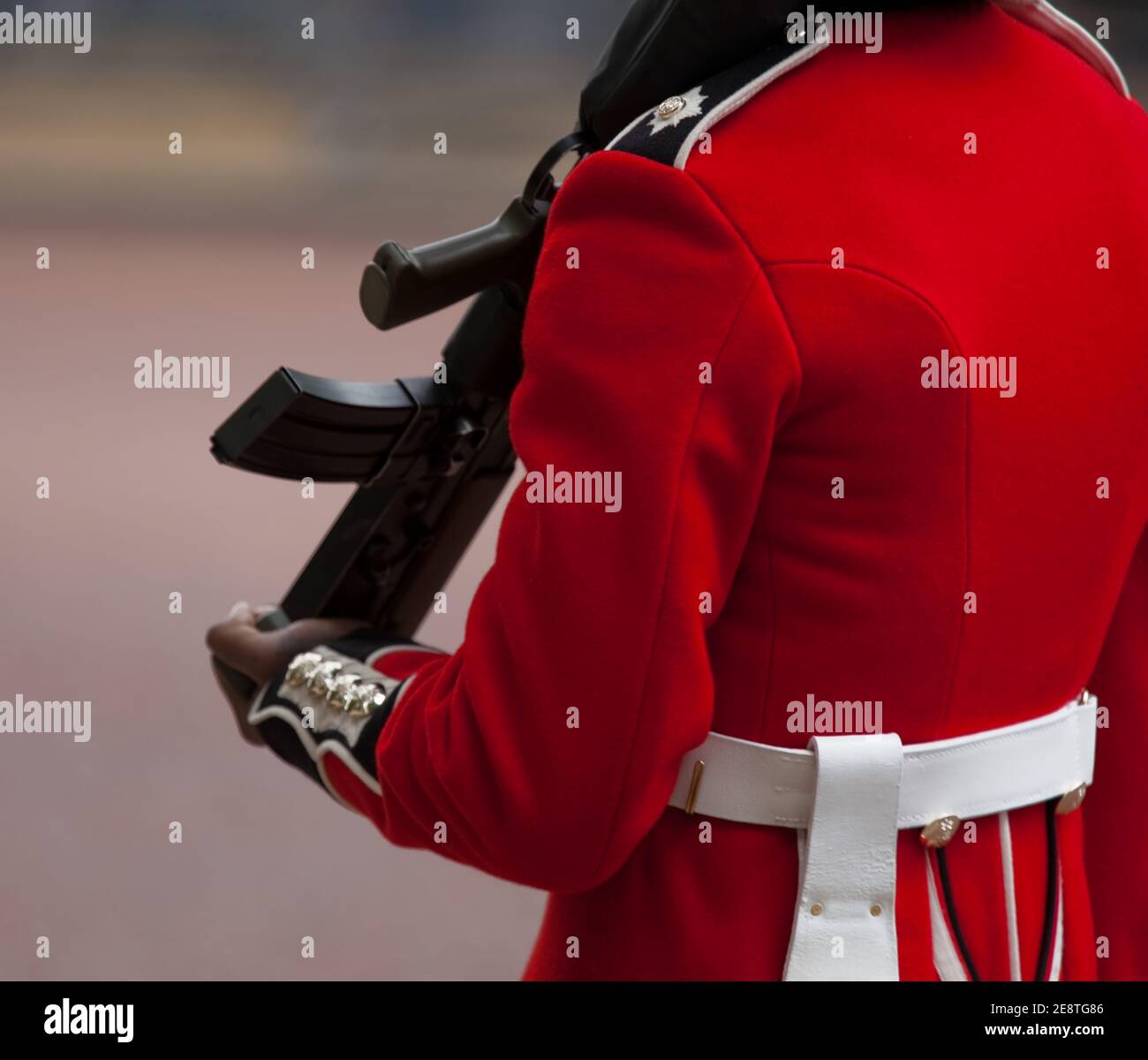 Bearskin hat hi-res stock photography and images - Alamy