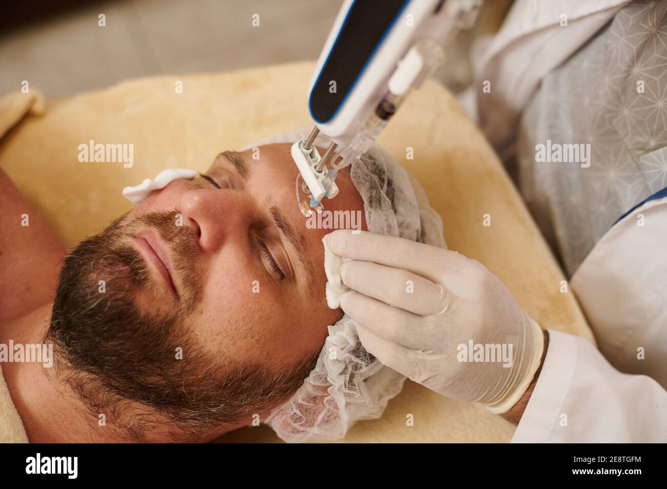 Hyaluronic gun hi-res stock photography and images - Alamy