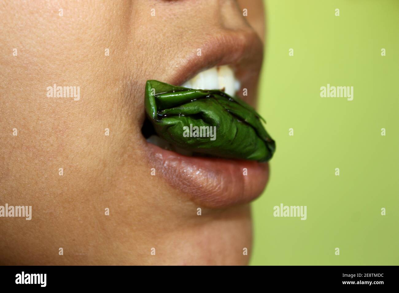 Betal nut Chewing, Paan, India Herbal Mouth freshener after eating food ...