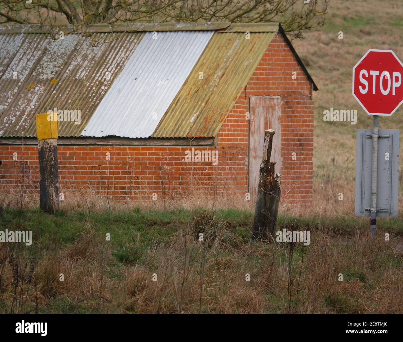 Stop sign stop sign brick hi-res stock photography and images - Alamy