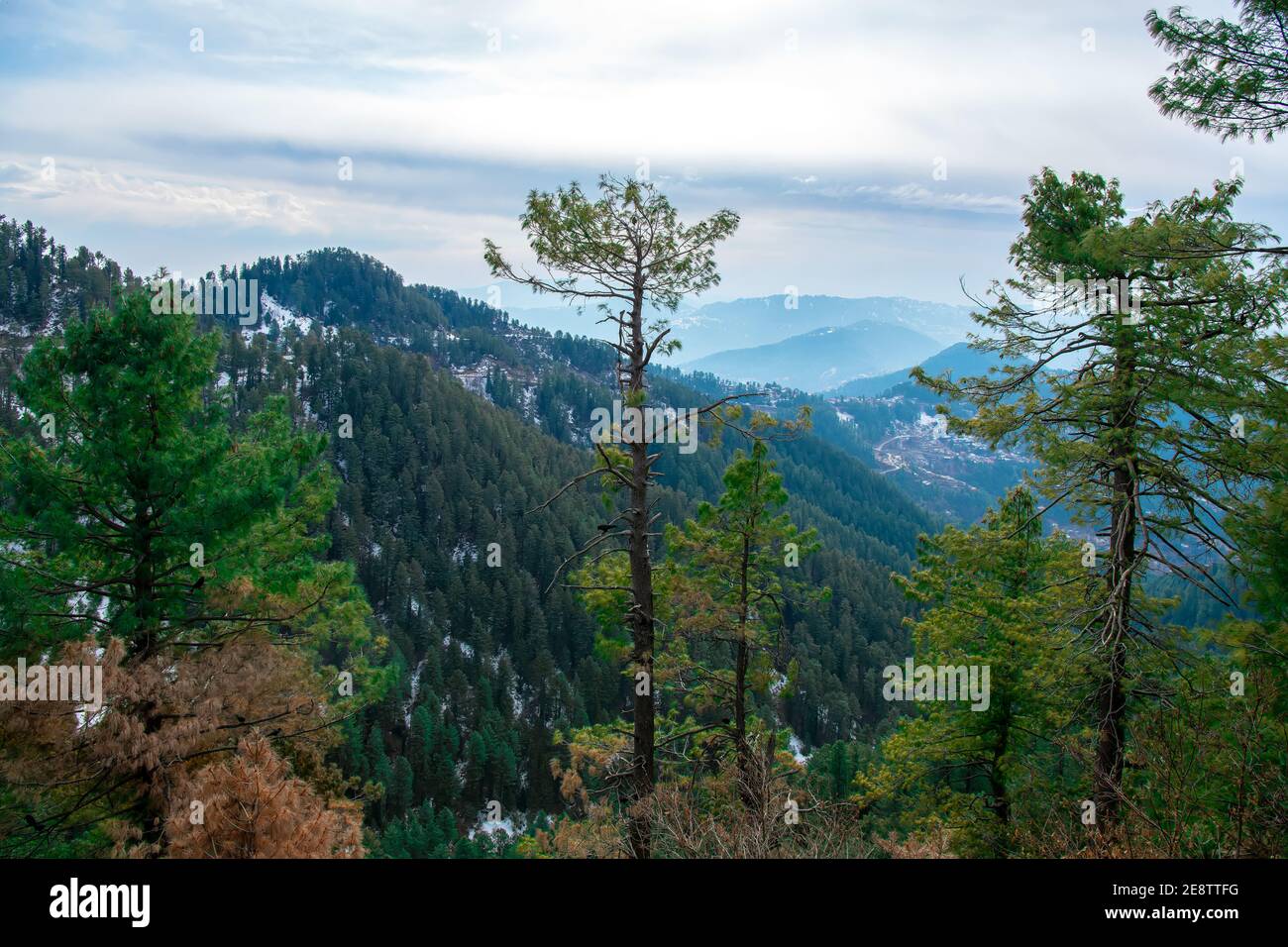 Murree pakistan snow hi-res stock photography and images - Alamy
