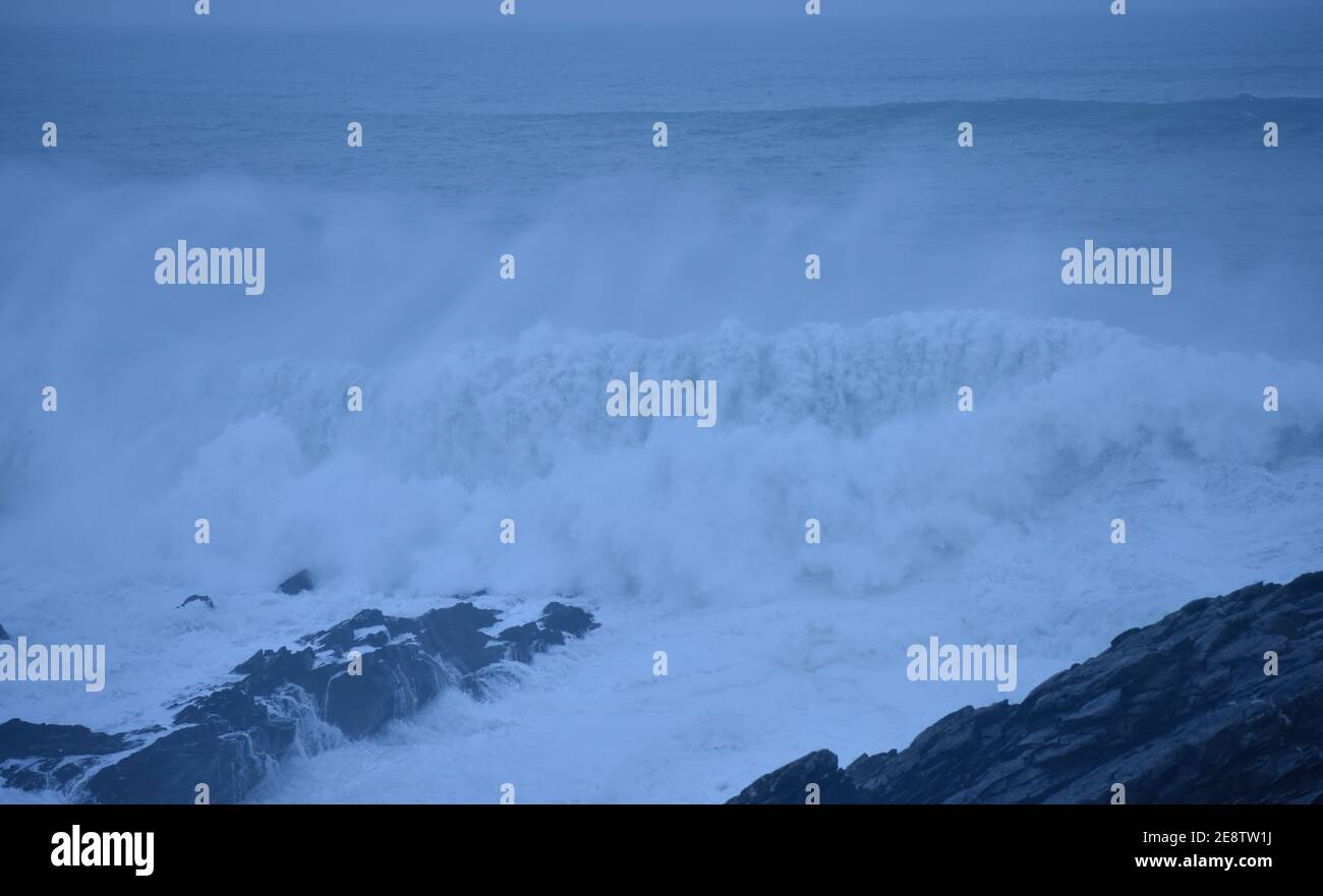 Cribbar wave, Newquay 2021 Stock Photo - Alamy