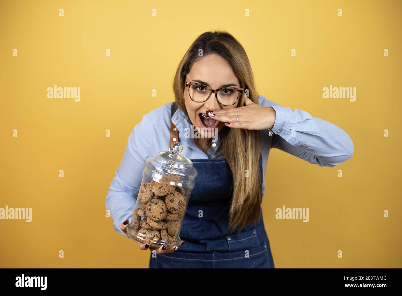 Frustrated woman baker hi-res stock photography and images - Alamy