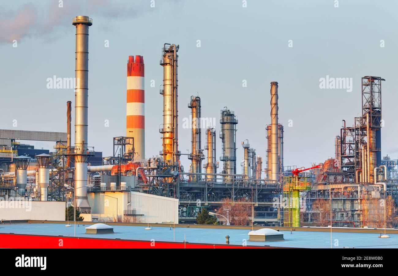 Refinery cooling tower hi-res stock photography and images - Alamy