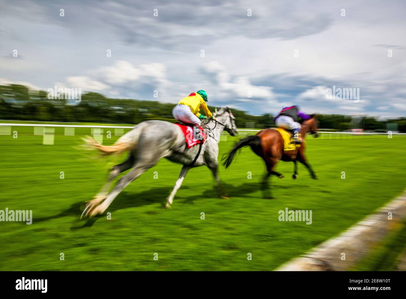 Horse racing at the racecourse in Munich-Riem, Germany, Europe Stock ...