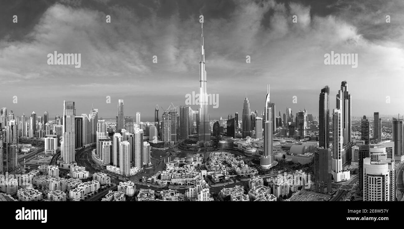 Beautiful Dubai Downtown After Sunset Dubai United Arab Emirates Uae