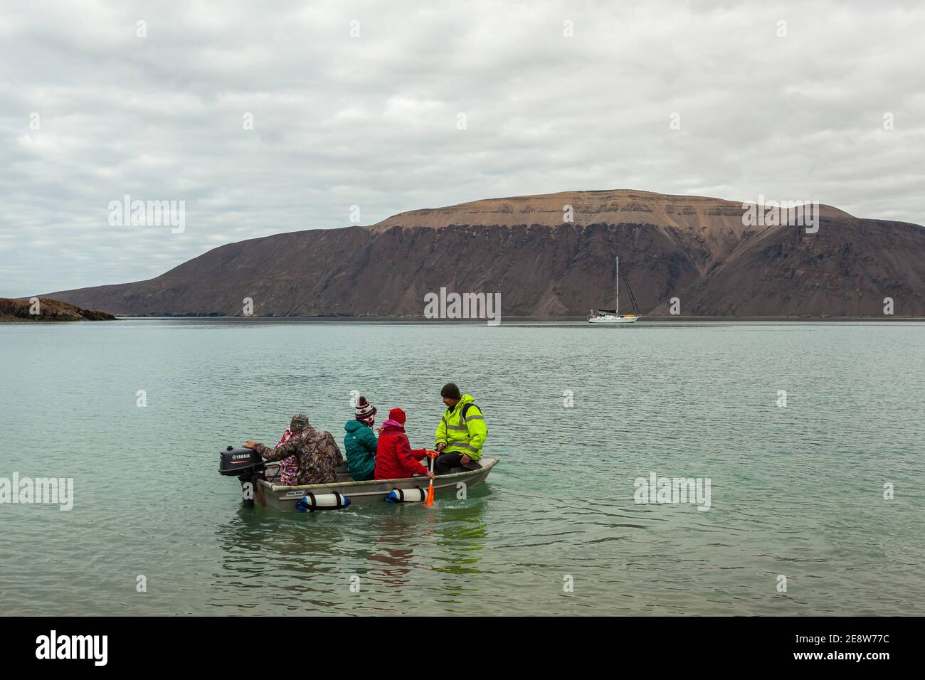 Dundas island hi-res stock photography and images - Alamy