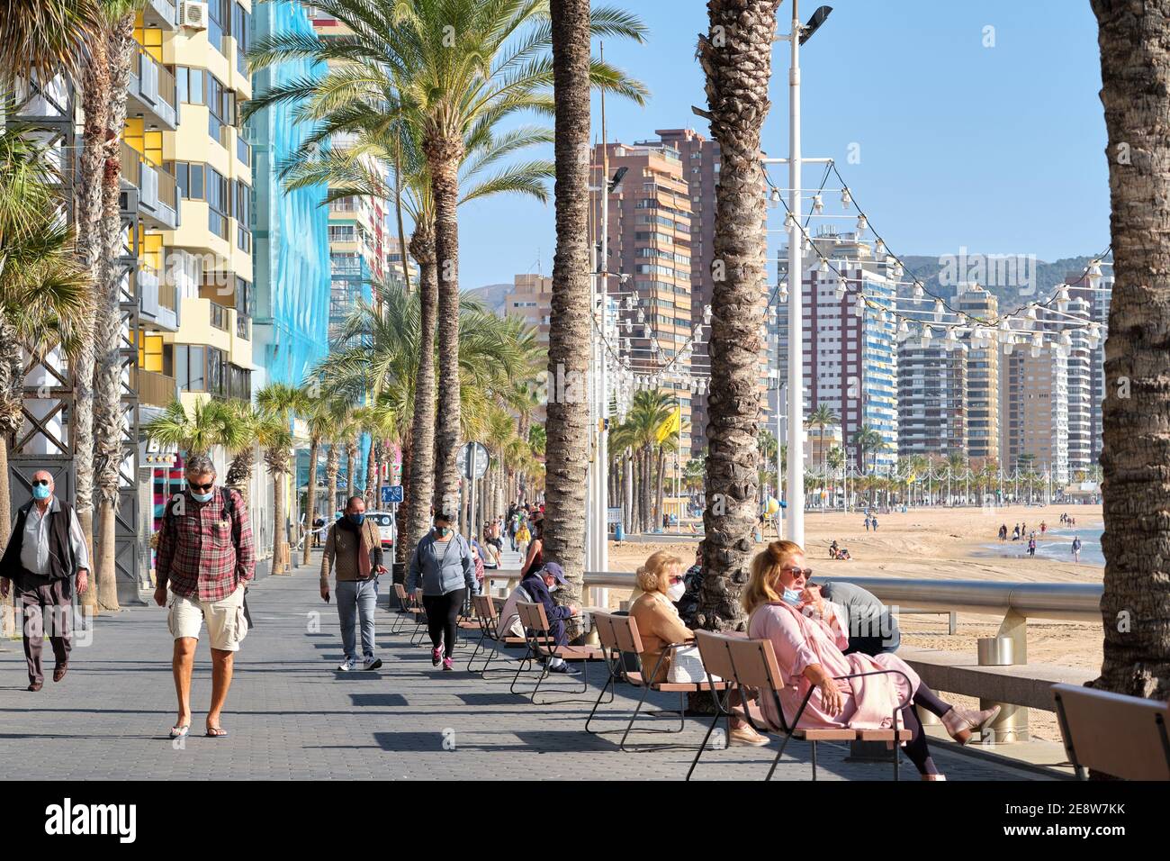 Benidorm beach holidaymakers hi-res stock photography and images - Alamy