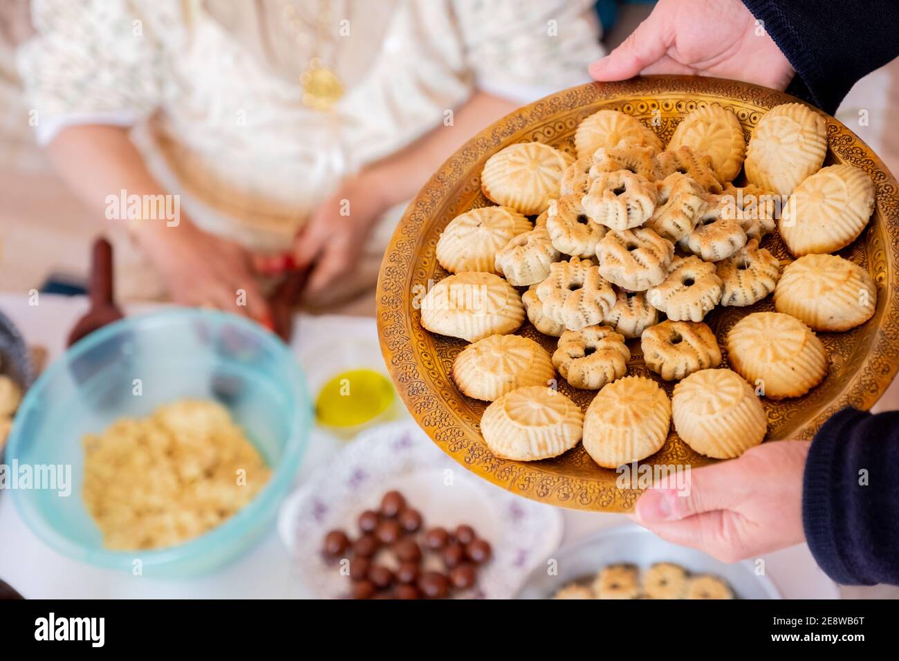 Maamoul woman hi-res stock photography and images - Alamy