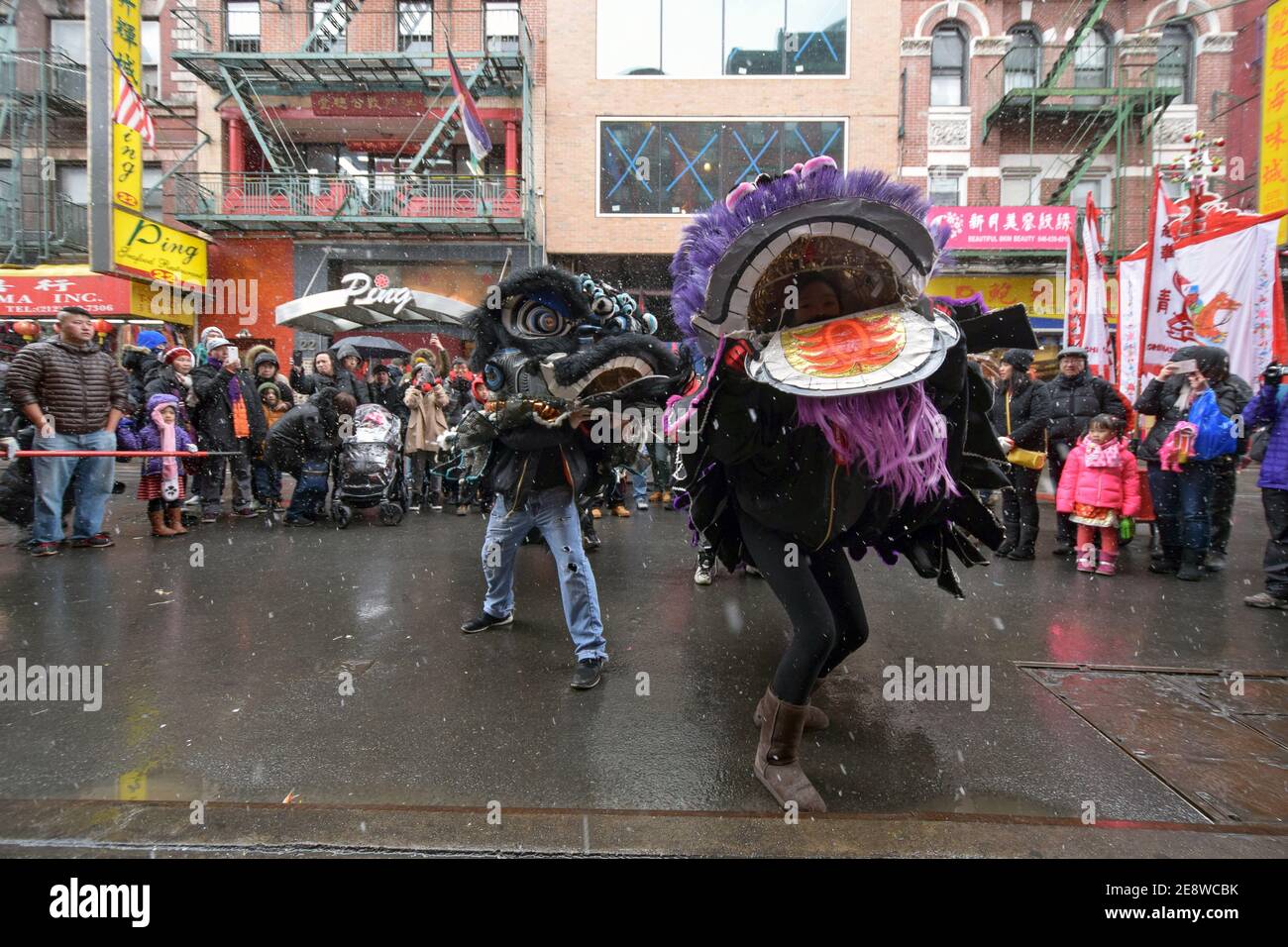 New york city chinatown dragon hi-res stock photography and images - Alamy