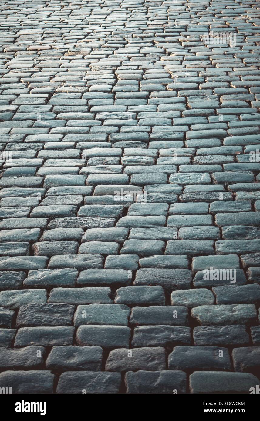Sett paving stones hi-res stock photography and images - Alamy