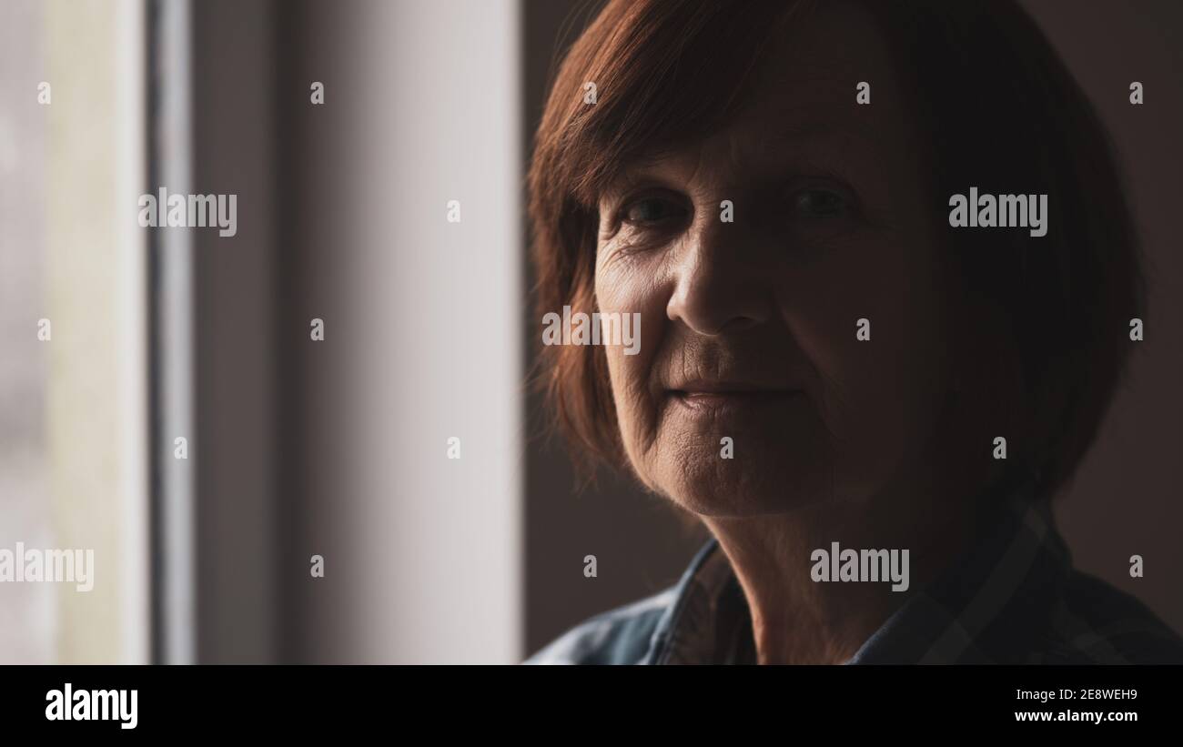 Lonely portrait hi-res stock photography and images - Alamy