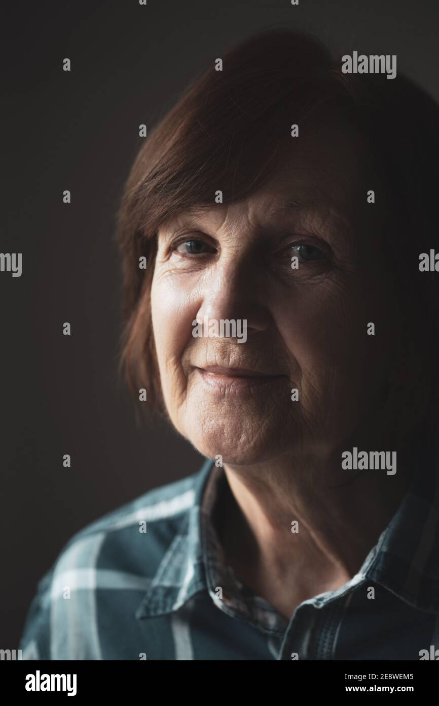 Lonely portrait hi-res stock photography and images - Alamy