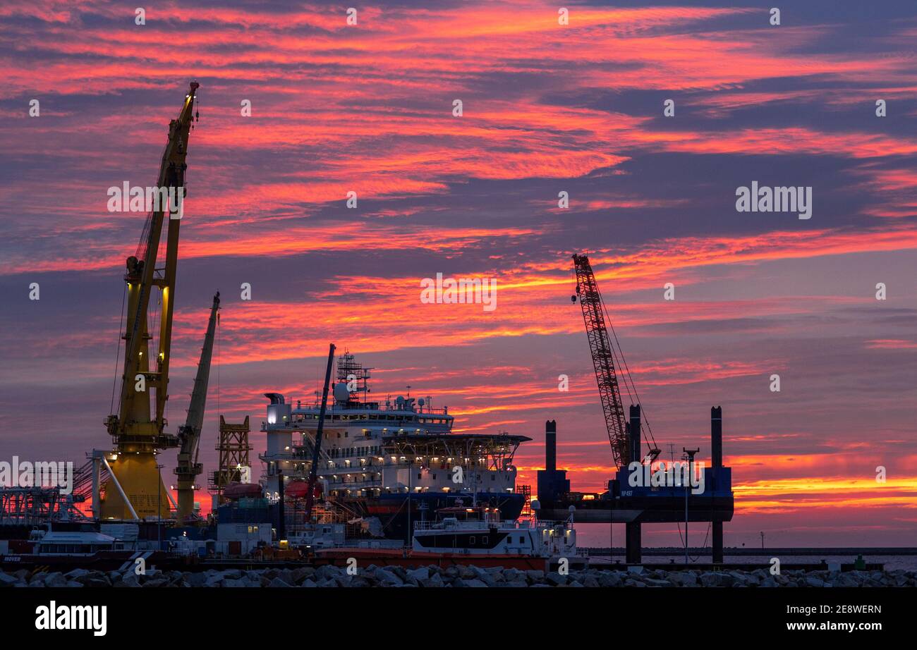 Mukran, Germany. 08th Sep, 2020. The Russian pipe-laying vessel ...