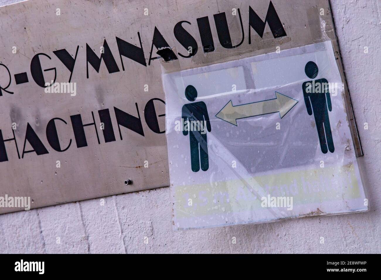 Unterhaching, Germany. 01st Feb, 2021. A note on the entrance sign of ...